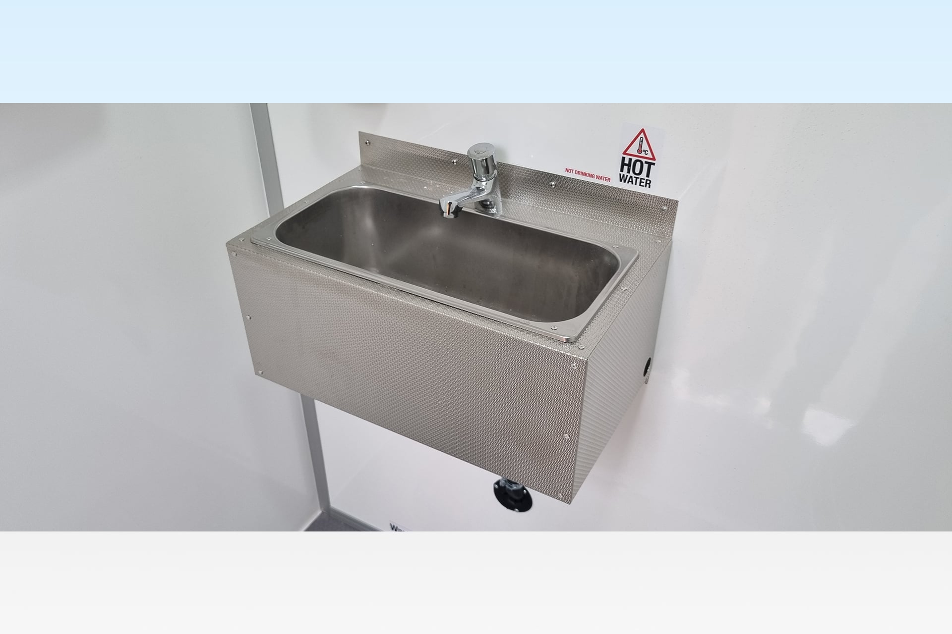 1+1 Double solar toilet cabin hire