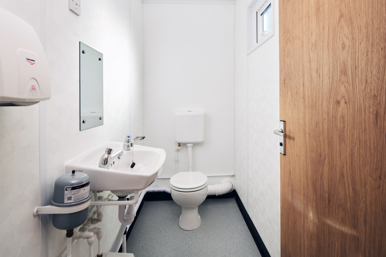 32ft Steel AV Canteen & Toilet Unit for Hire - Portable Space